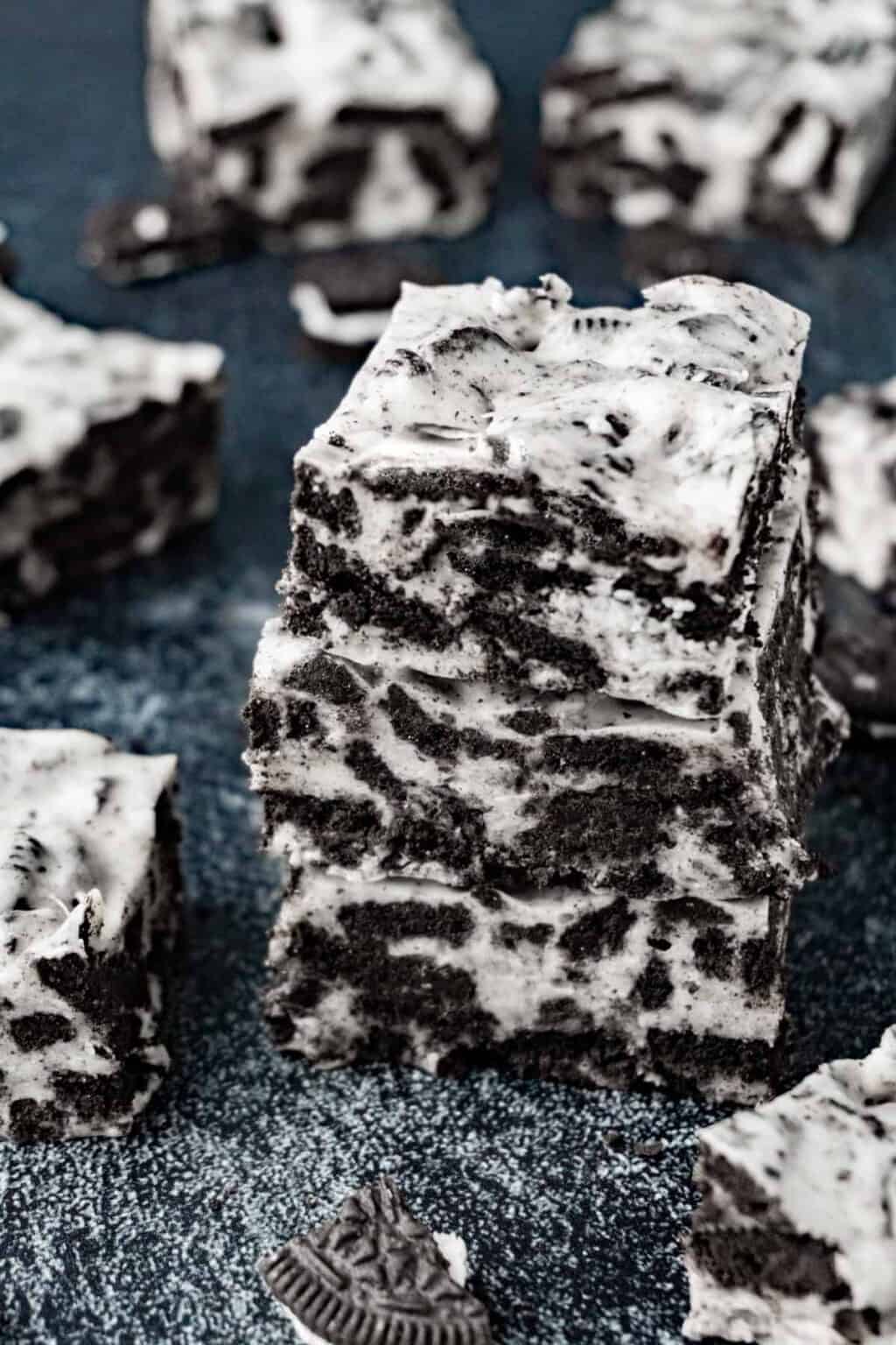 The BEST Oreo Ice Cream Bars - Only 4 ingredients!