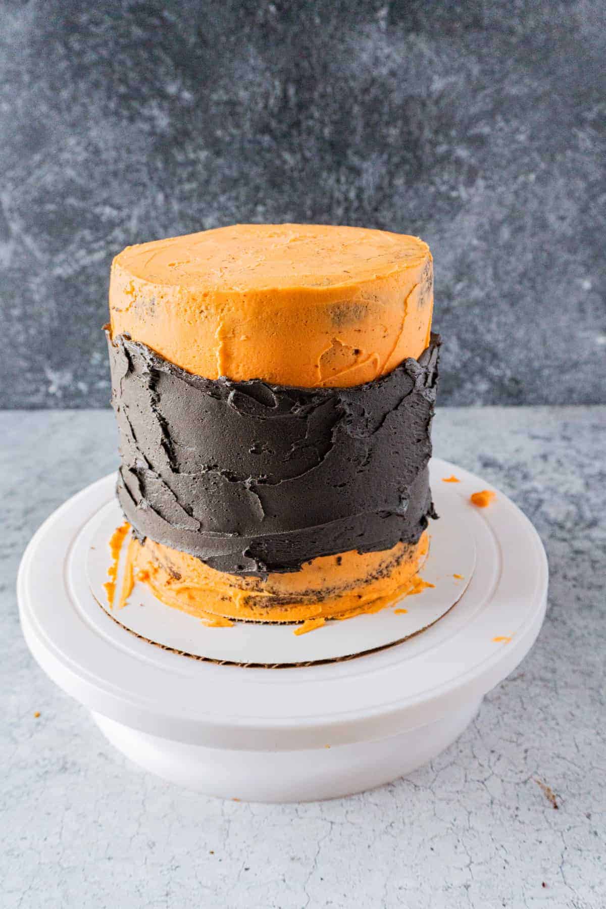 Easy Halloween Graveyard Cake | Fault Line Halloween Cake How To