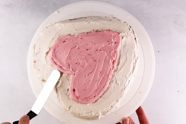 Easy Heart Cake - How to make with or without a heart cake pan!