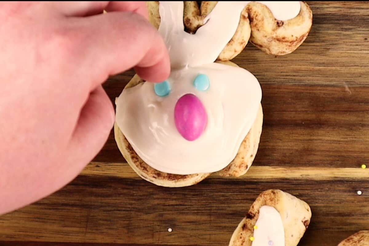The BEST Bunny Cinnamon Rolls - Ready in Less Than 15 minutes!