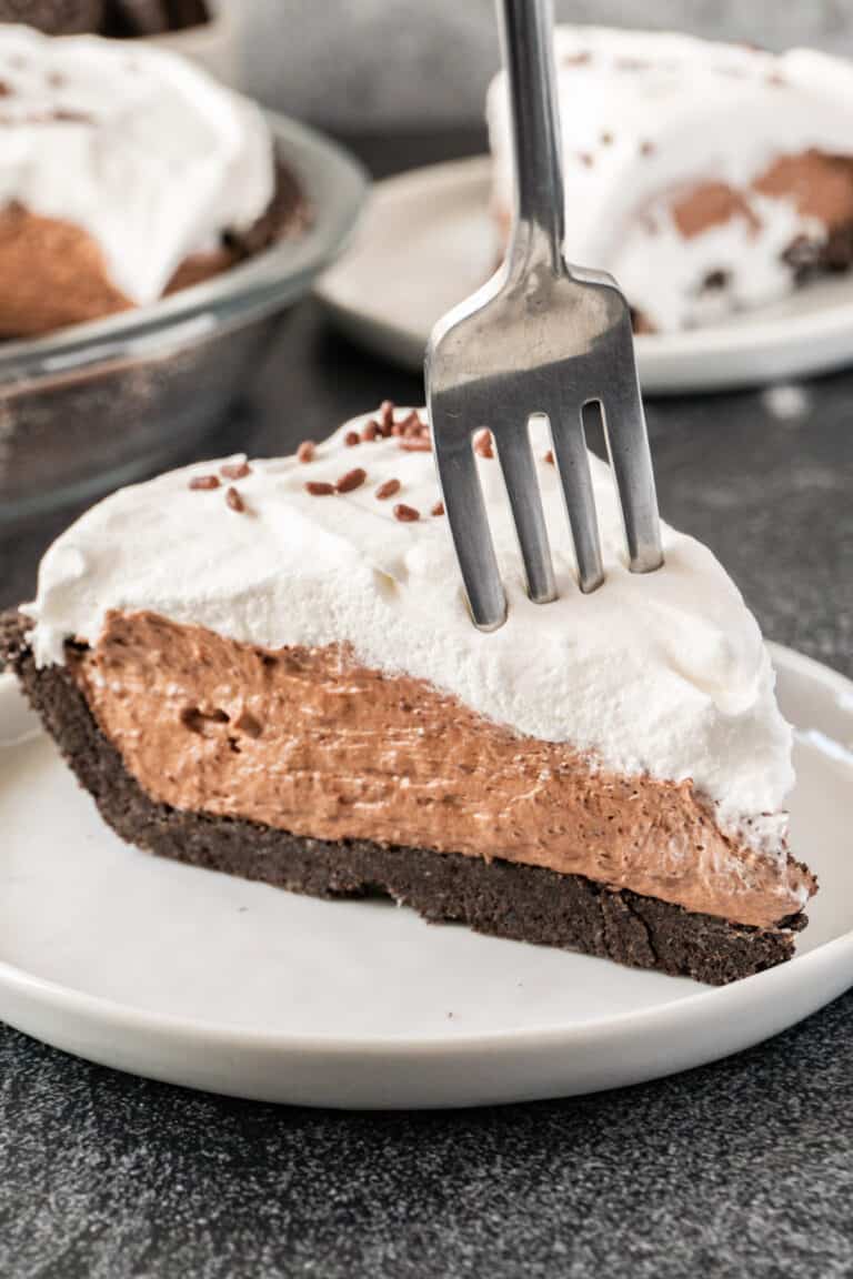 Chocolate Pudding Pie - Ready in 5 minutes!