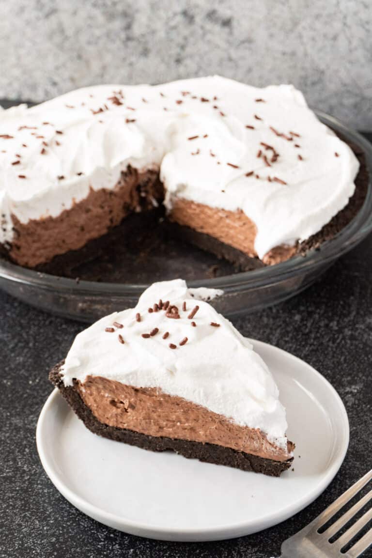 Chocolate Pudding Pie - Ready in 5 minutes!