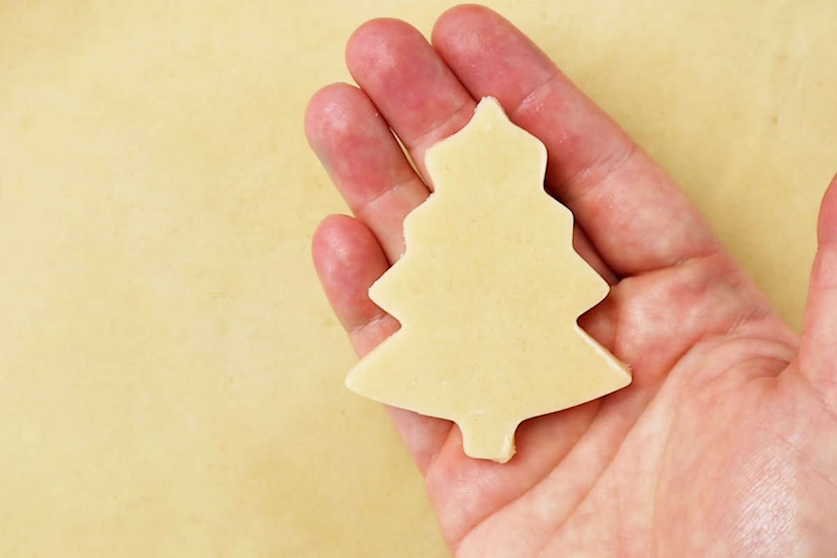 Easy Christmas Tree Cookies- Full recipe + how to decorate!